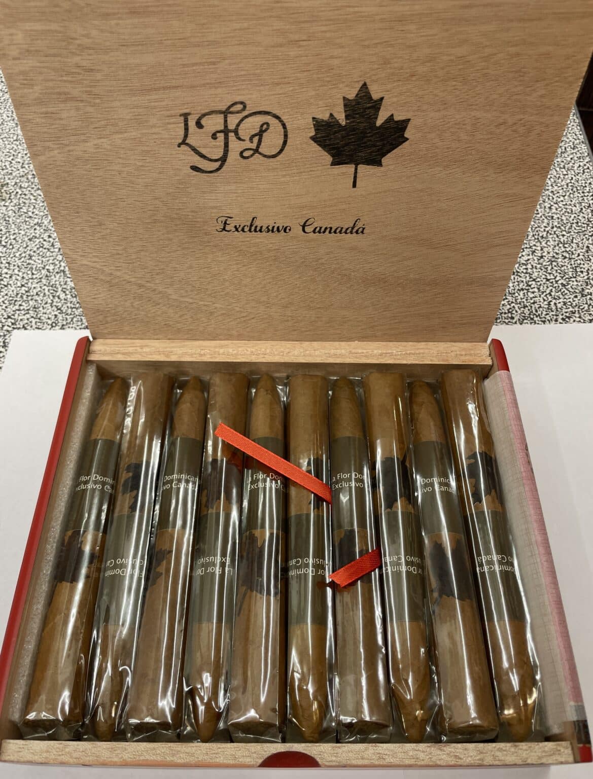 La Flor Dominicana introduces its first Canadian exclusive cigar ...