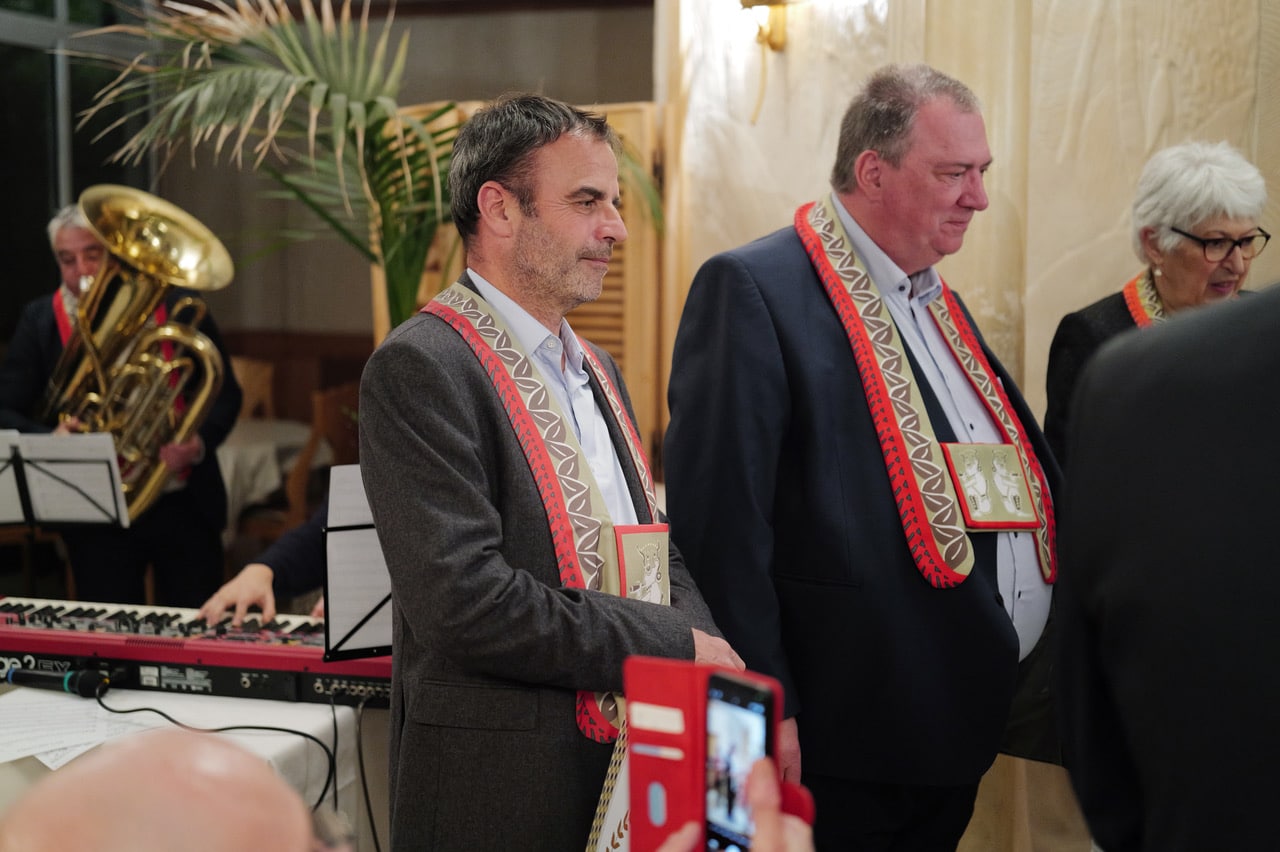 Luc Monnet entre dans la Confrérie Jean Nicot — Cigars-connect